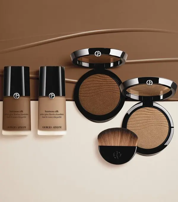 ARMANI Luminous Silk Glow Fusion Powder