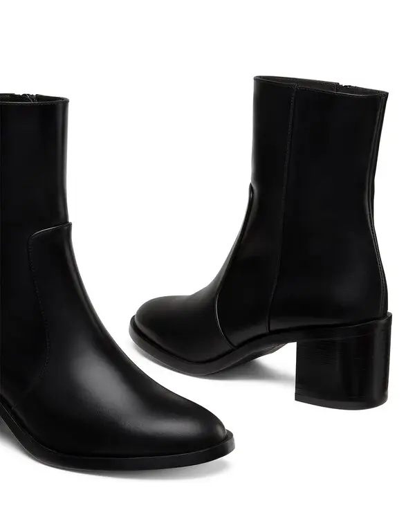 STUART WEITZMAN Esme Zip Booties