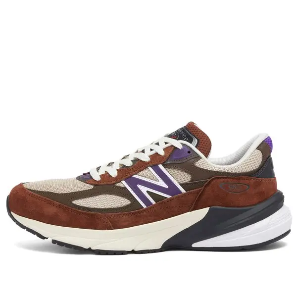 NEW BALANCE U990op6 Sneakers - Brown