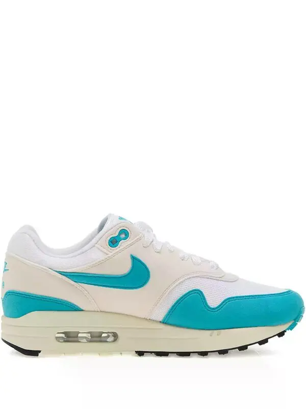 Nike Max 1 Sneakers