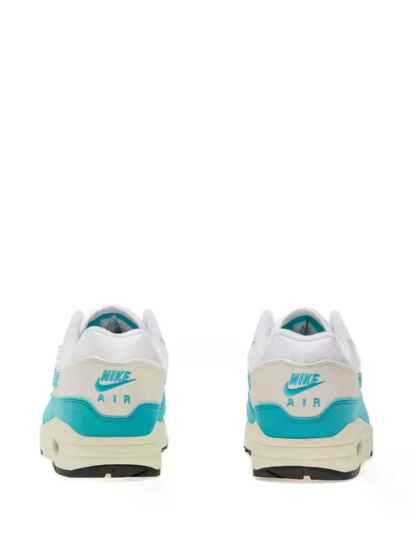 Nike Max 1 Sneakers