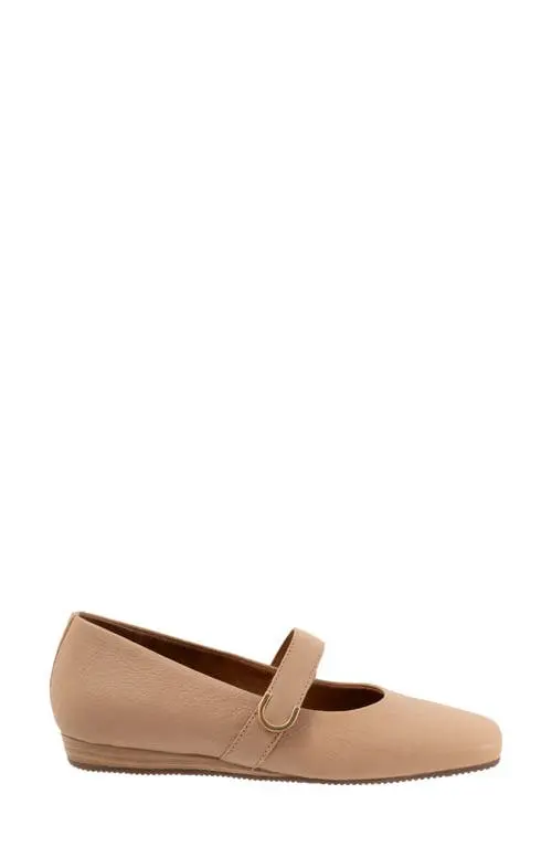 Softwalk Valdivia Mary Jane Flat - Beige