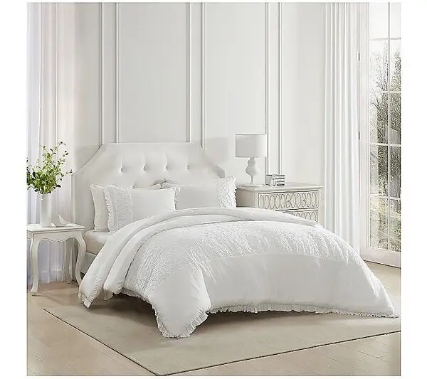 Laura Ashley Eyelet Ruffle Microfiber White Kin G Comforter Sha