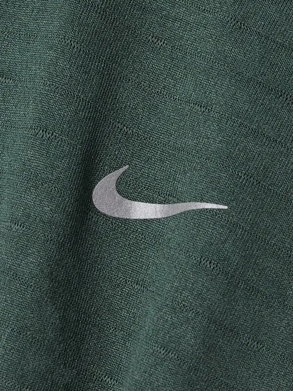 Nike Swift Element Ribbed Therma-fit Turtleneck Top