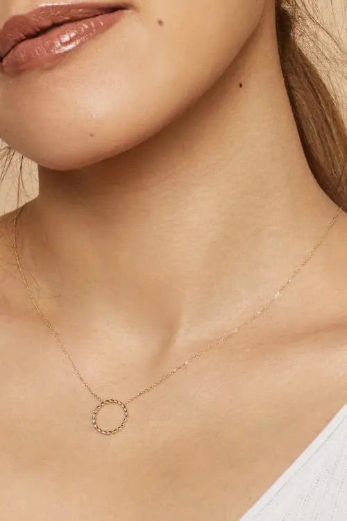 ORADINA 14k Gold Caesar Pendant Necklace