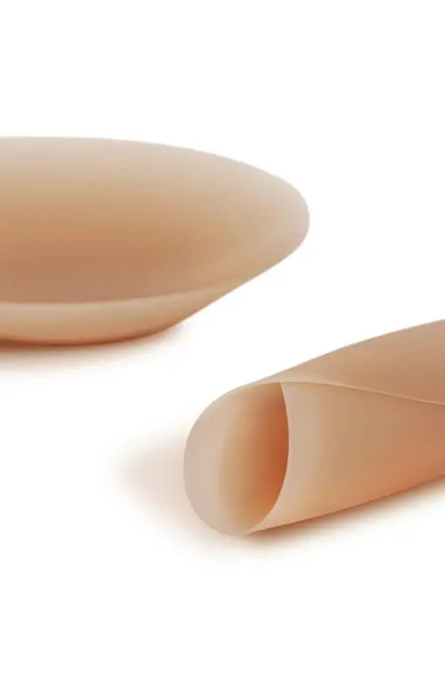 NOOD No-show Grippies® Reusable Round Nipple Covers - No. 5 Soft Tan