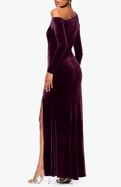Betsy & Adam One-shoulder Long Sleeve Velvet Gown