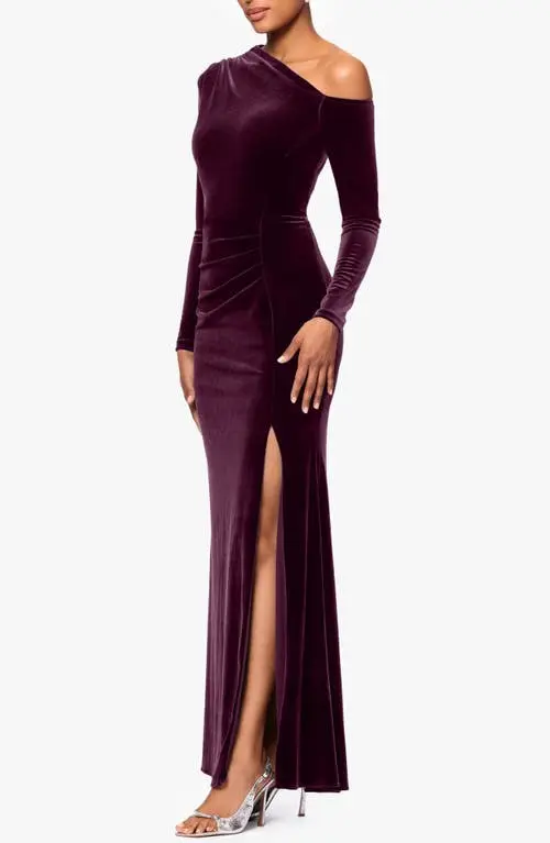 Betsy & Adam One-shoulder Long Sleeve Velvet Gown