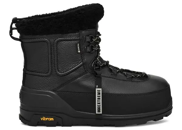 UGG Shasta Mid Boots - Black