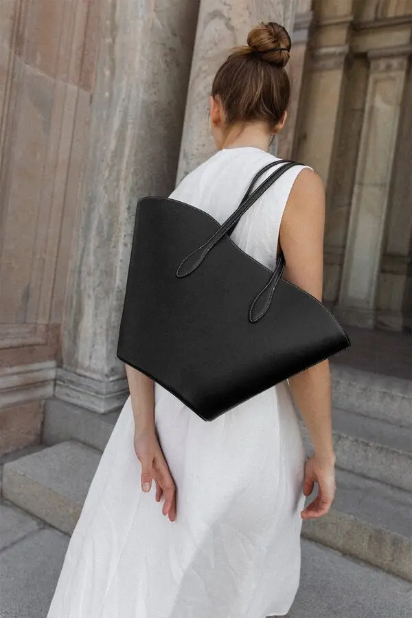 LIFFNER Tulip Shoulder Bag