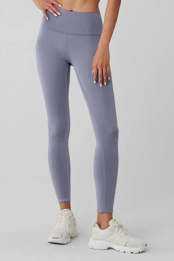 Alo Yoga 7/8 High-Waist Airlift Legging In Fog - 30% Off | Editorialist