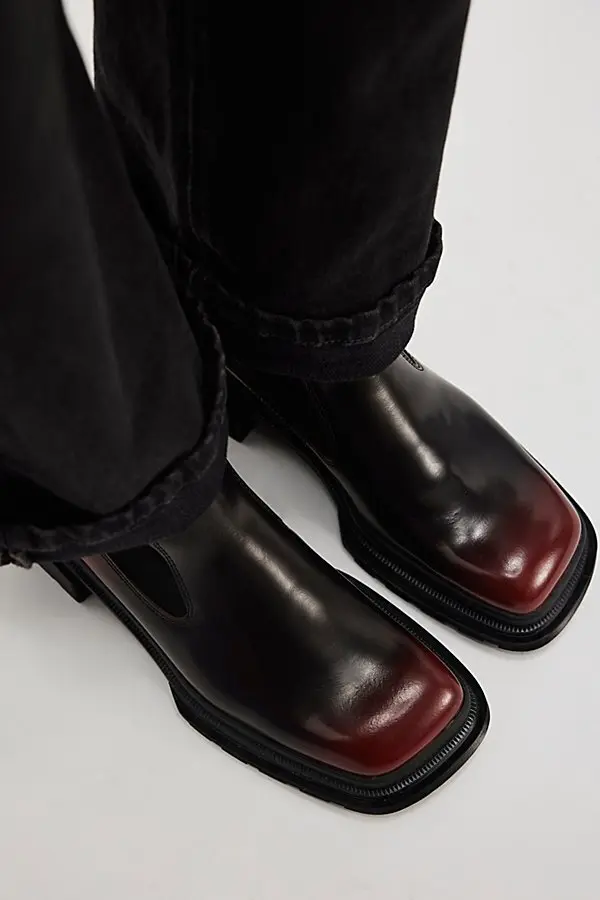 Dr. Martens Maybole Chelsea Boots - Black/cherry