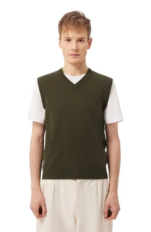 GOBI MONGOLIAN CASHMERE Essential V-neck Cashmere Vest