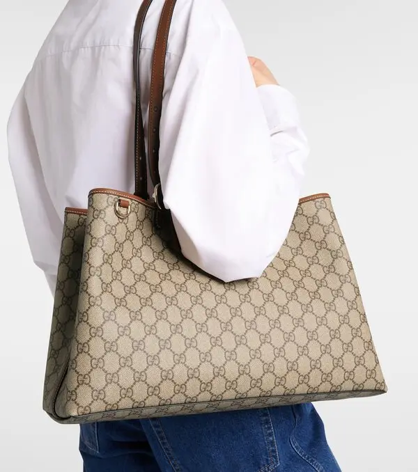 Gucci Gg Emblem Large Tote Bag - Beige