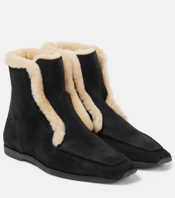 TOTEME Shearling-lined Leather Ankle Boots - Black