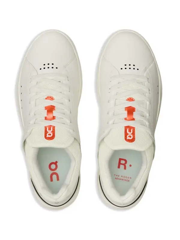 On The Roger Advantege Sneakers