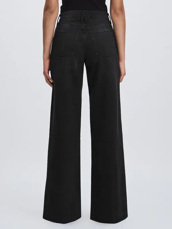 Good American Petite Relaxed Jeans