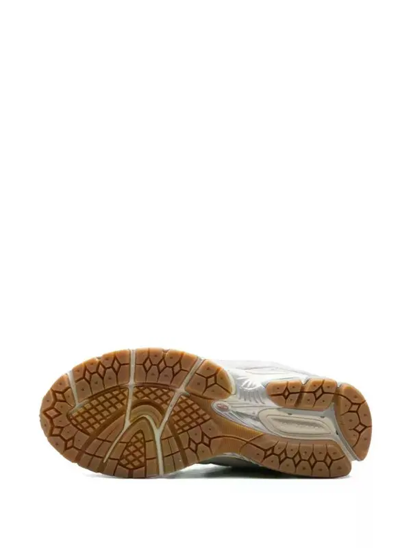 NEW BALANCE 2002r Sneakers - Neutrals