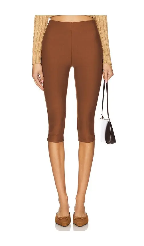 Superdown Chaya Capri
