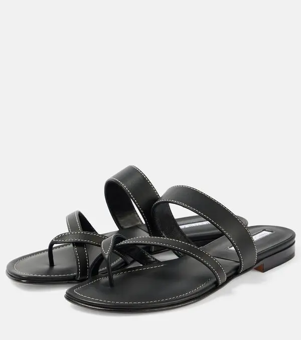 Manolo Blahnik Susacru Leather Thong Sandals - Black