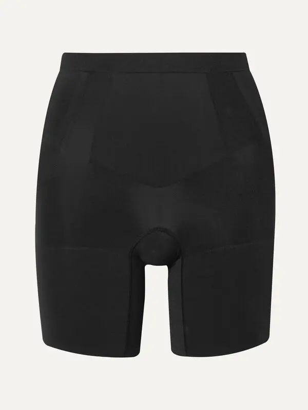 Spanx Spanxsculpt Oncore Mid-thigh Shorts - Black