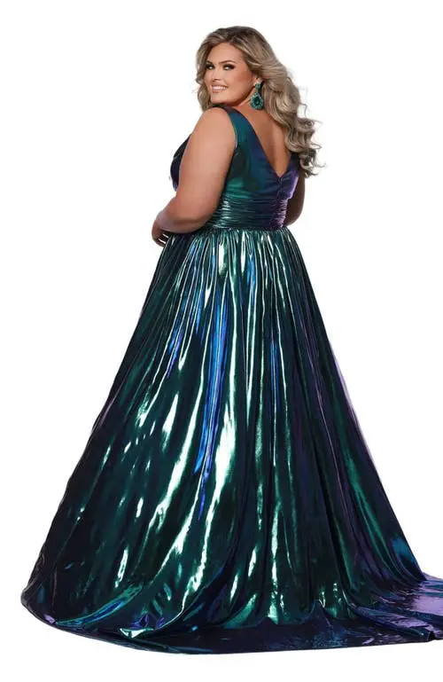 SYDNEY'S CLOSET Bra-friendly A-line Gown