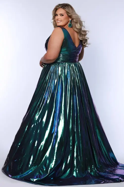 SYDNEY'S CLOSET Bra-friendly A-line Gown