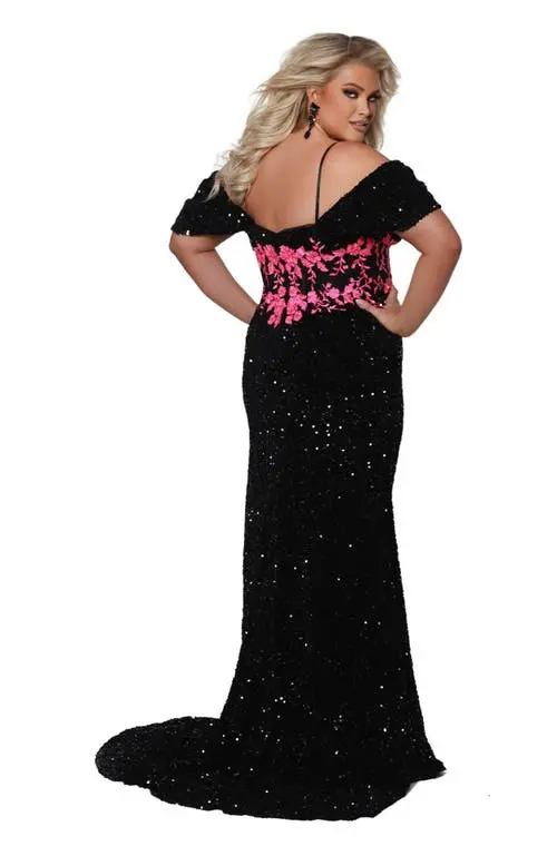 SYDNEY'S CLOSET Fitted Sequin And Lace Mermaid Evening Gown - Pink/black