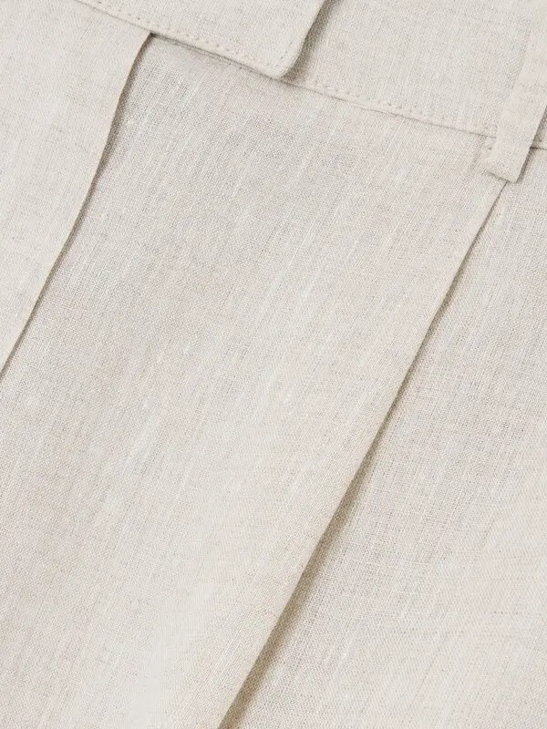 Brunello Cucinelli Pleated Linen Shorts