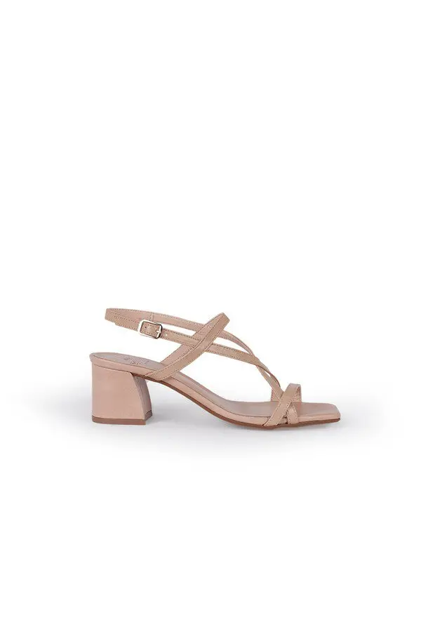 MENINA STEP Camille Strappy Sandals