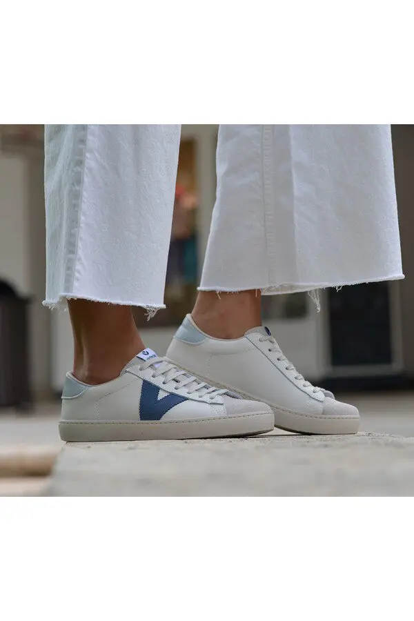 MENINA STEP Victoria Flat Sole Sneaker - Blue