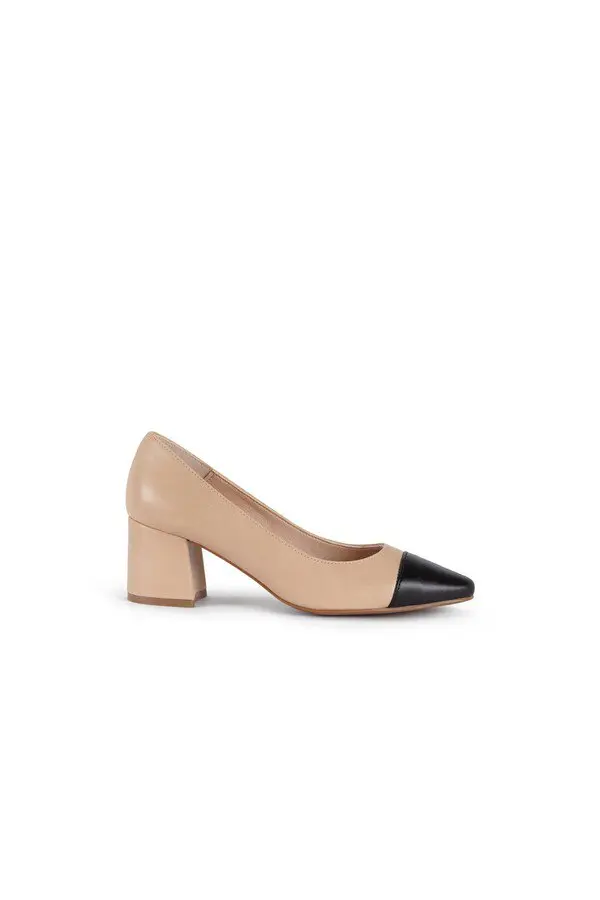 MENINA STEP Elara Pumps With Contrasting Toe Cap
