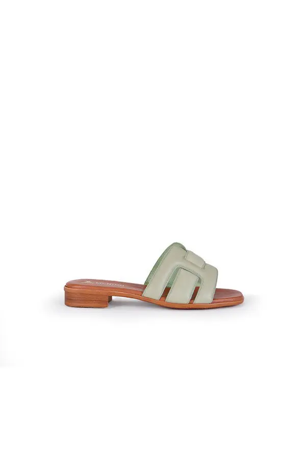 MENINA STEP Macarela Cushioned Sandals