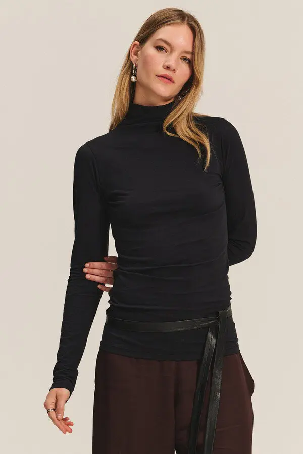 Velvet By Graham & Spencer Talisia Tee