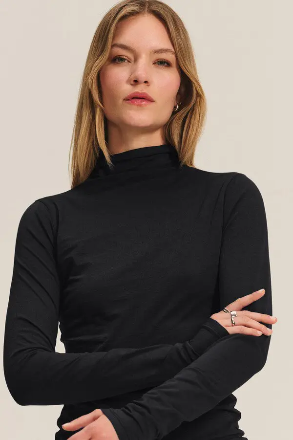 Velvet By Graham & Spencer Talisia Tee