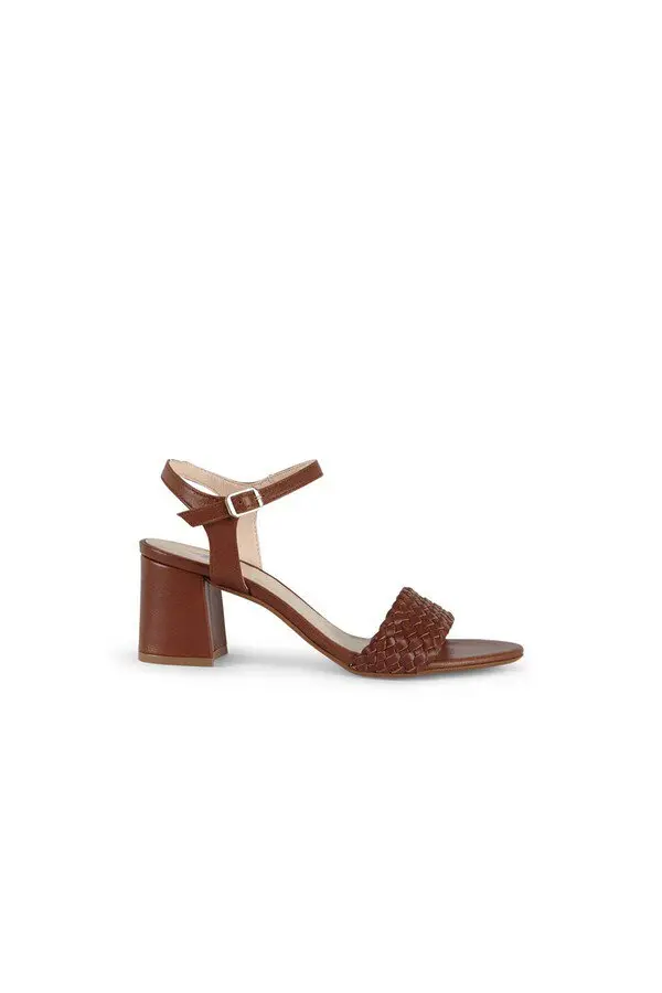 MENINA STEP Mia Leather Sandals