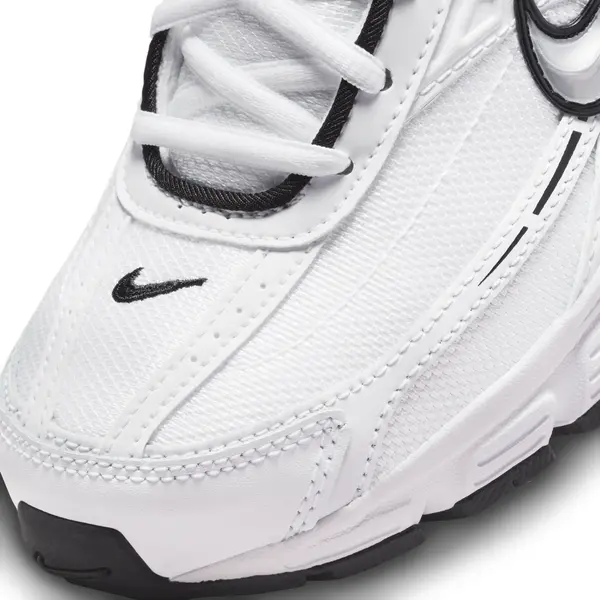 Nike Initiator Shoes