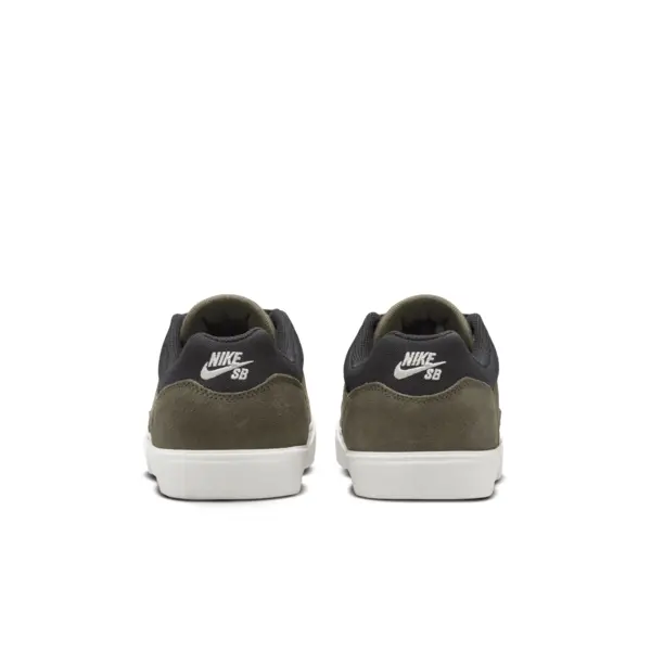 Nike Malor Skate Shoes