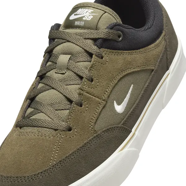 Nike Malor Skate Shoes