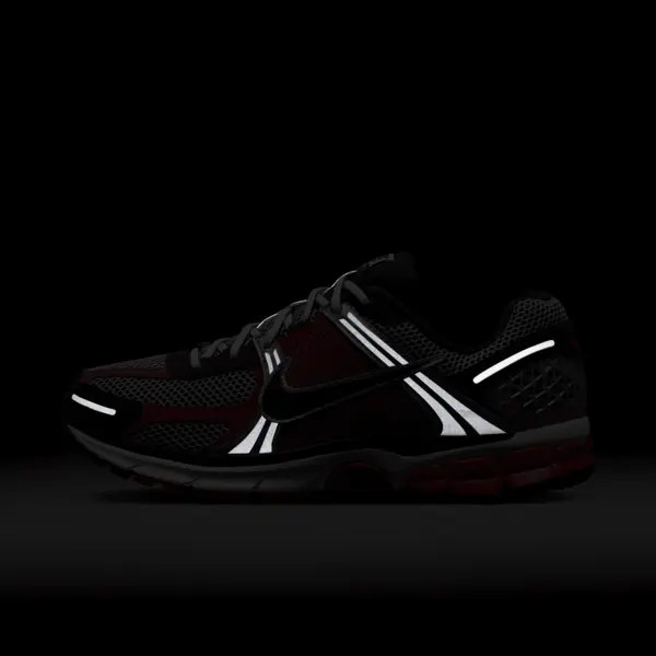 Nike Zoom Vomero Shoes