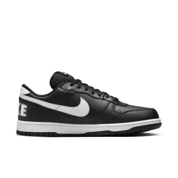 Nike Low Top Sneakers