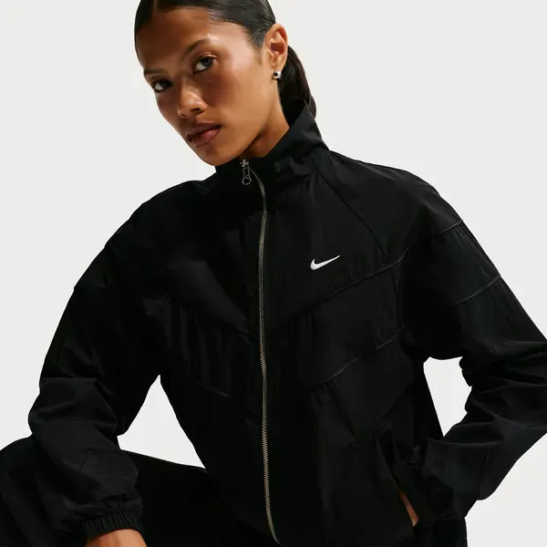 Nike Windrunner Loose Uv Woven Full-zip Jacket - Black