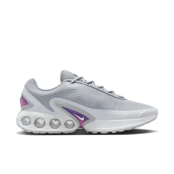 Nike Max Dn Sneakers