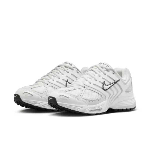 Nike Air Pegasus 2005 Sneakers - White