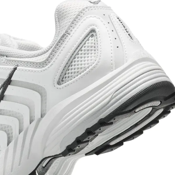Nike Air Pegasus 2005 Sneakers - White