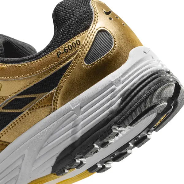 Nike P-6000 Sneakers - Brown