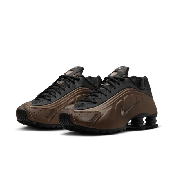 Nike Shox R4 Sneakers - Black