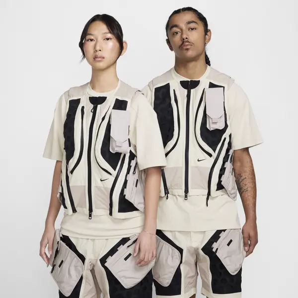Nike Ispa Mille Vest - Grey | Editorialist