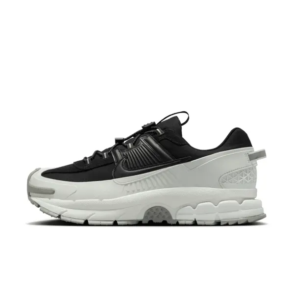 Nike Zoom Vomero Roam Winterized Shoes - Black