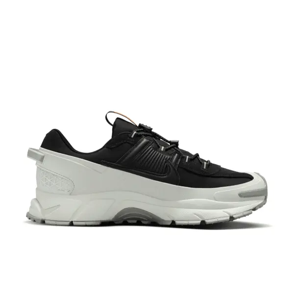 Nike Zoom Vomero Roam Winterized Shoes - Black